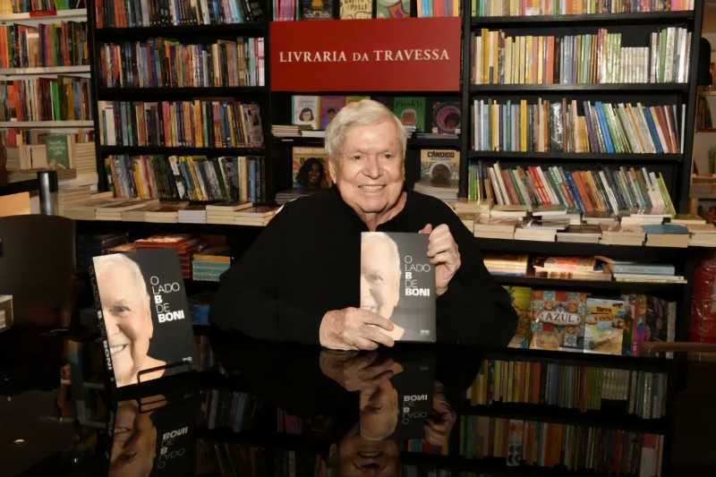 Boni revela bastidores da TV em lançamento de autobiografia